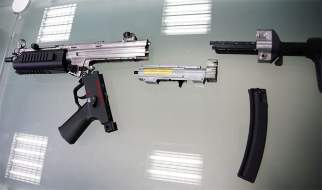 Sneak Preview: ICS Next Generation MP5 AEG gets closer to the real ...