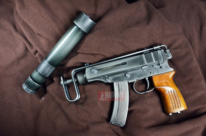 Bunny Custom Vintage KSC VZ-61 GBB | Popular Airsoft: Welcome To The Airsoft World