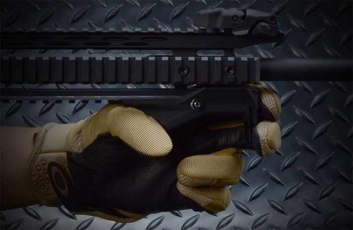 S.I. Cobra Tactical Fore Grip | Popular Airsoft: Welcome To The Airsoft ...