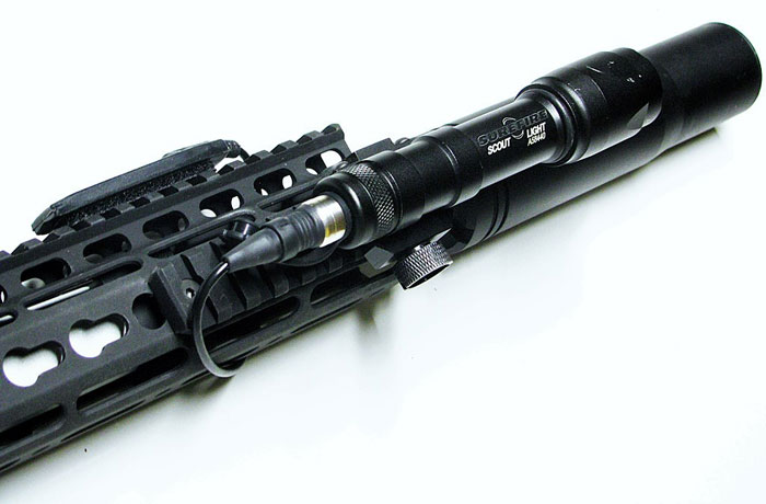 Element 120 Lumens eM600 ScoutLight | Popular Airsoft: Welcome To The ...