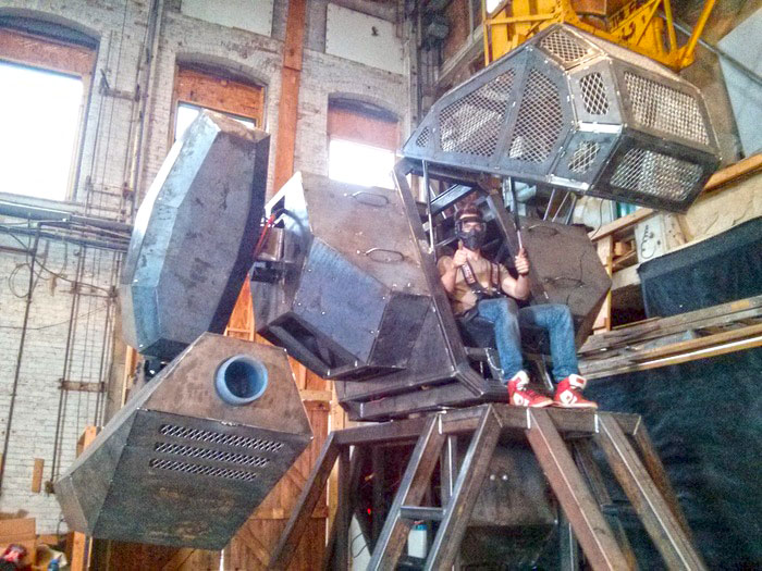 Giant Fighting Robots Might Become A Reality If You Help Fund Them ...