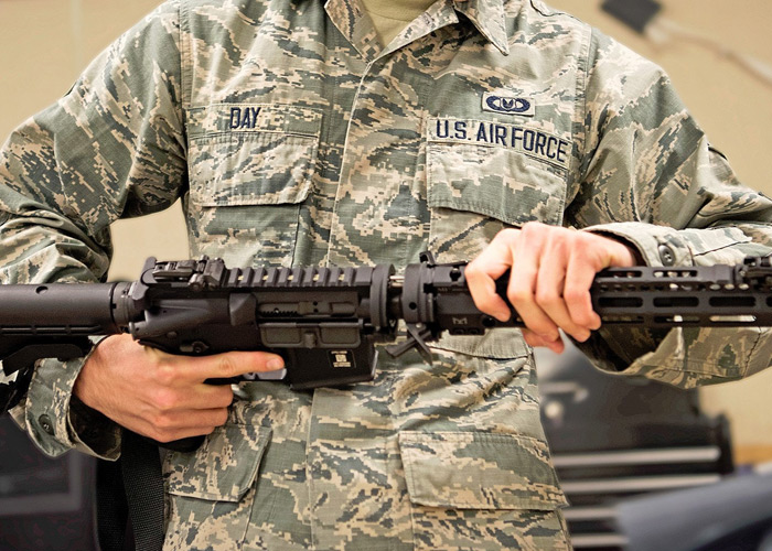 US Air Force Pilots Now Get M4 Rifles In Their Survival Kits | Popular ...