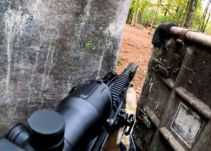 14 vs 50 Defend The Helicopter Game | Popular Airsoft: Welcome To The ...