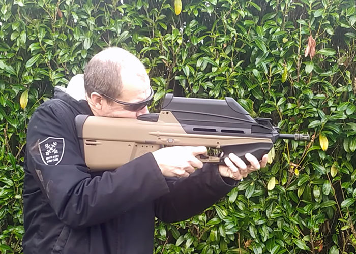 Golgy On The G&G FN F2000 AEG | Popular Airsoft: Welcome To The Airsoft ...