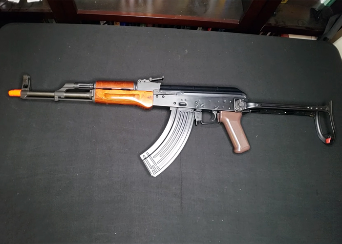 Salty Old Gamer: E&L AKMS Airsoft AEG | Popular Airsoft: Welcome To The ...