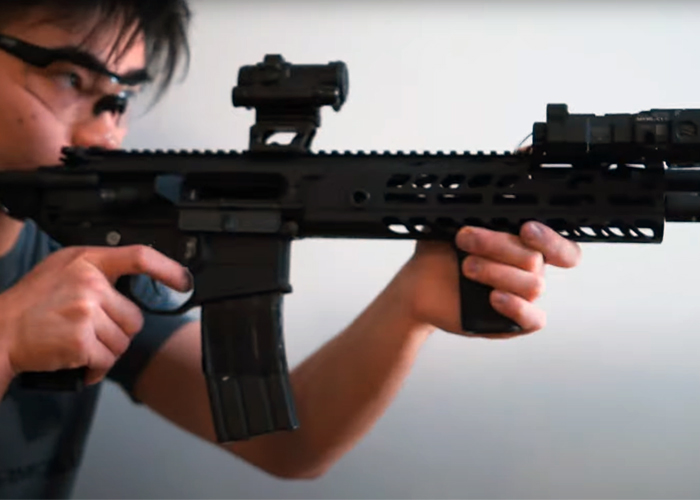 World Exclusive: MP7 RAL 8000 GBB | Popular Airsoft: Welcome To The ...