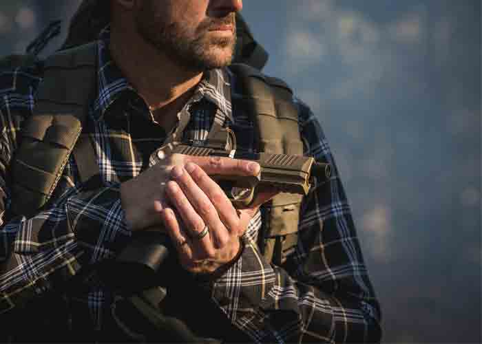 The New FN 510 Tactical Is Packed With 22+1 Rounds Of 10mm Ammo ...