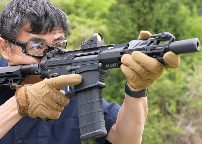 Mach Sakai's Custom CAT Versatile-8 AR AEG | Popular Airsoft: Welcome ...