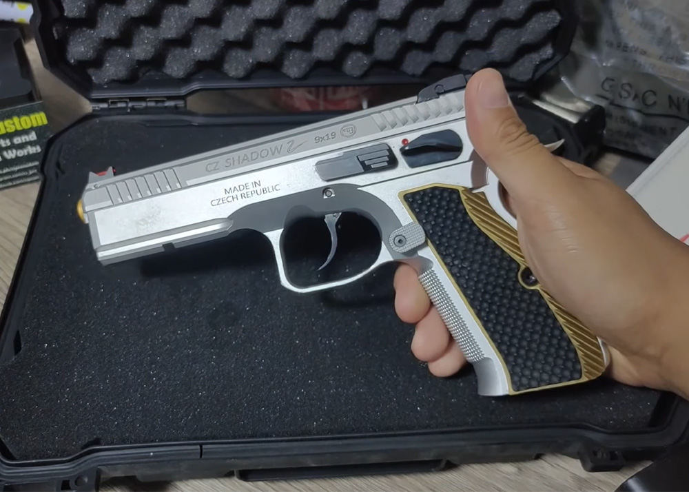 CL Project Design Shadow 2 Custom GBB | Popular Airsoft: Welcome To The ...