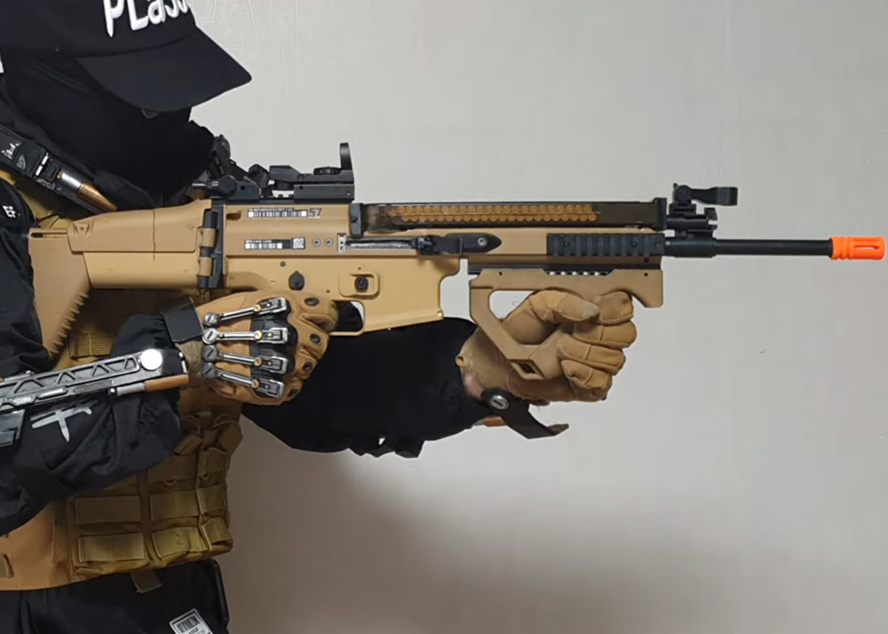 Airsoft FN SCAR 57 With P90 Magazine | Popular Airsoft: Welcome To The ...