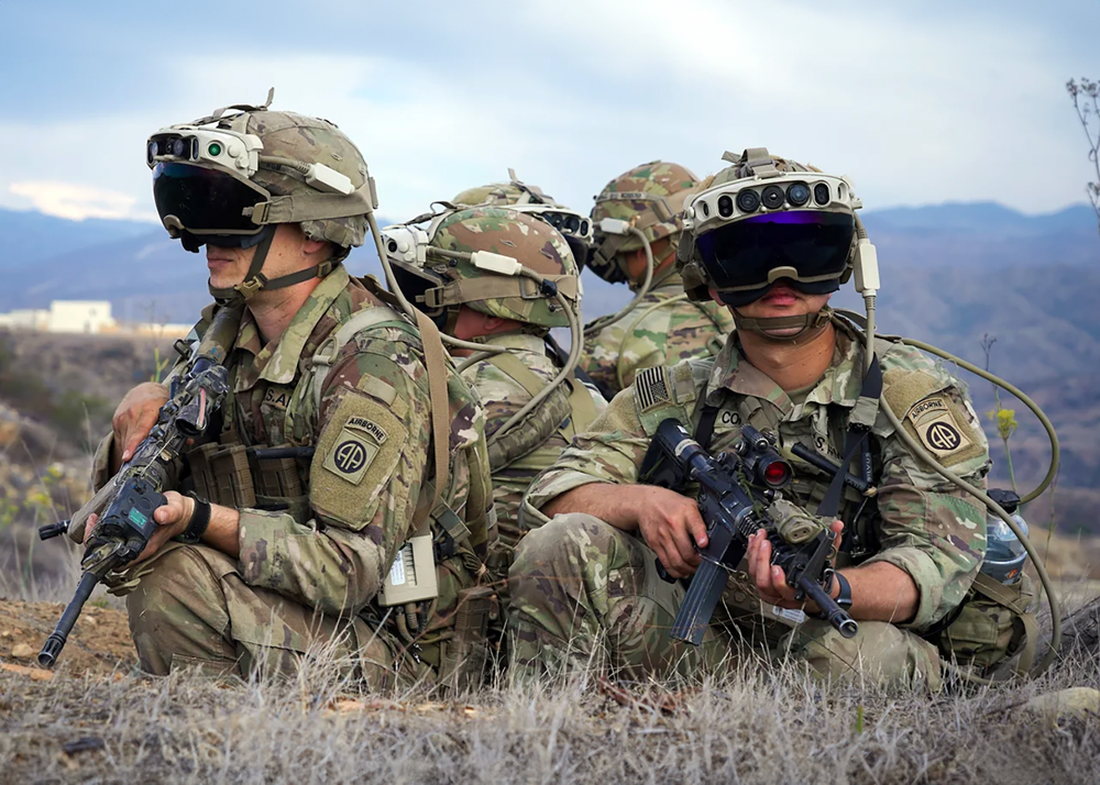 Microsoft Is Set To Deliver An Improved IVAS Hololens To The U.S. Army ...