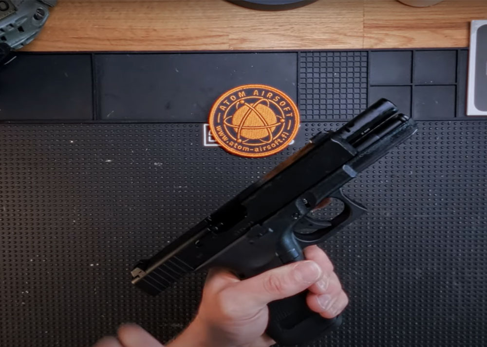 MrDuffo Unboxes The Umarex Glock 17 Gen 5 GBB Pistol | Popular Airsoft ...