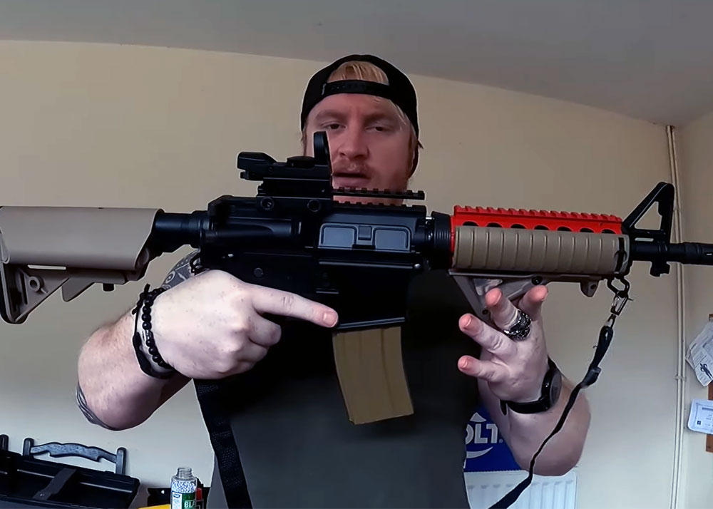 Task Force Vlogs Unboxes The Cybergun COLT M4A1 CQBR AEG | Popular ...
