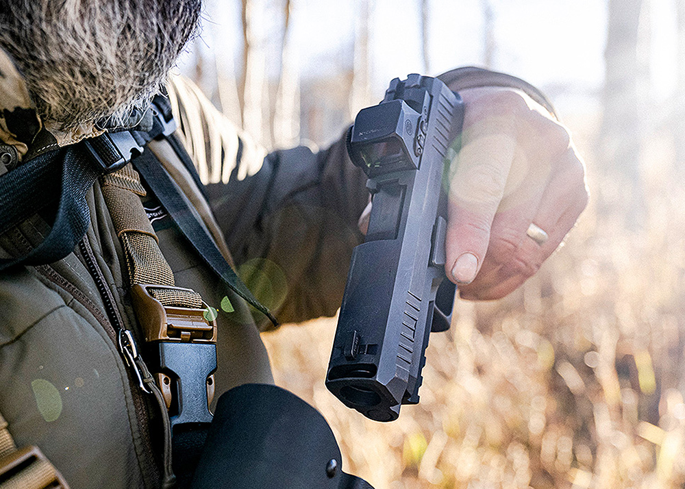 The P320 XTen Comp Is SIG Sauer's First Carry Sized P320 XTen | Popular ...