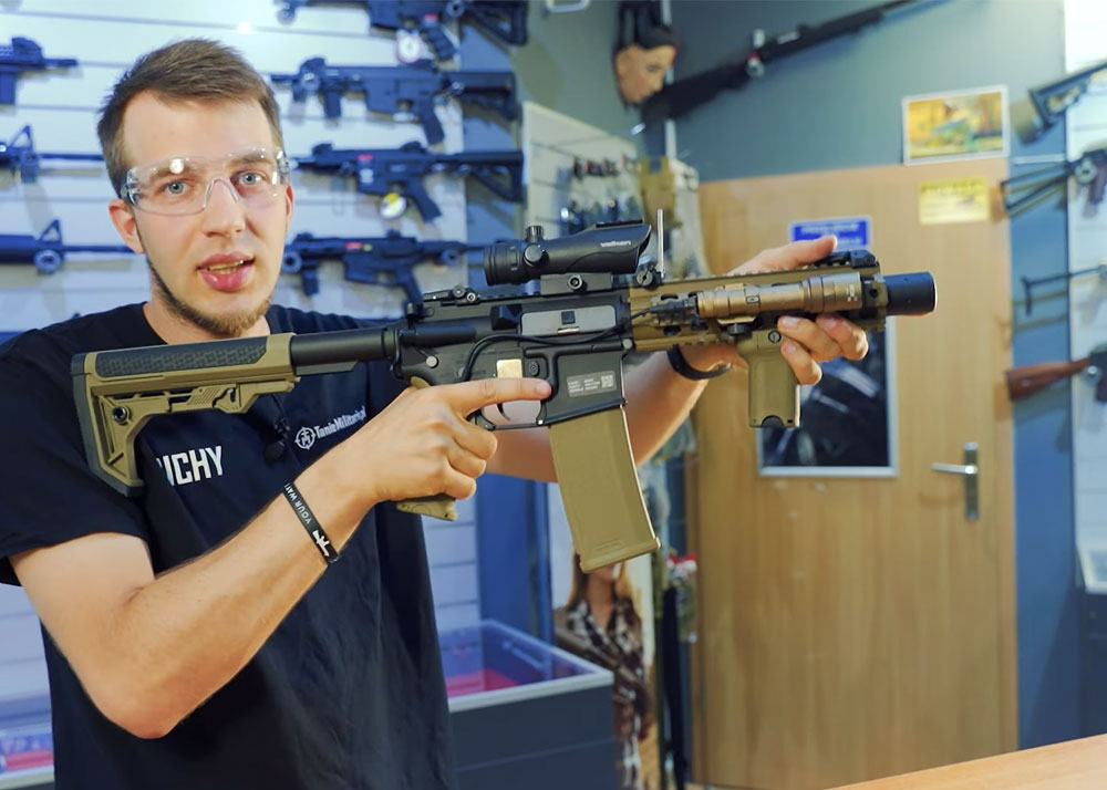 Specna Arms RRA SA-E05-L EDGE With Light Ops Stock | Popular Airsoft ...