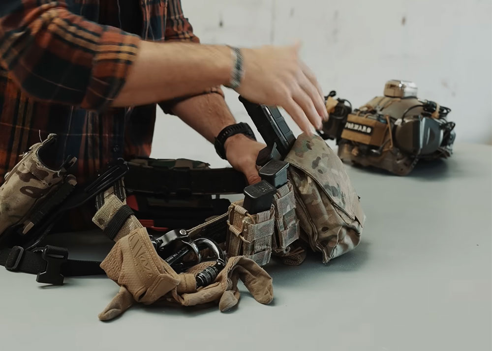 Green Beret 18E JTAC Kit | Popular Airsoft: Welcome To The Airsoft World