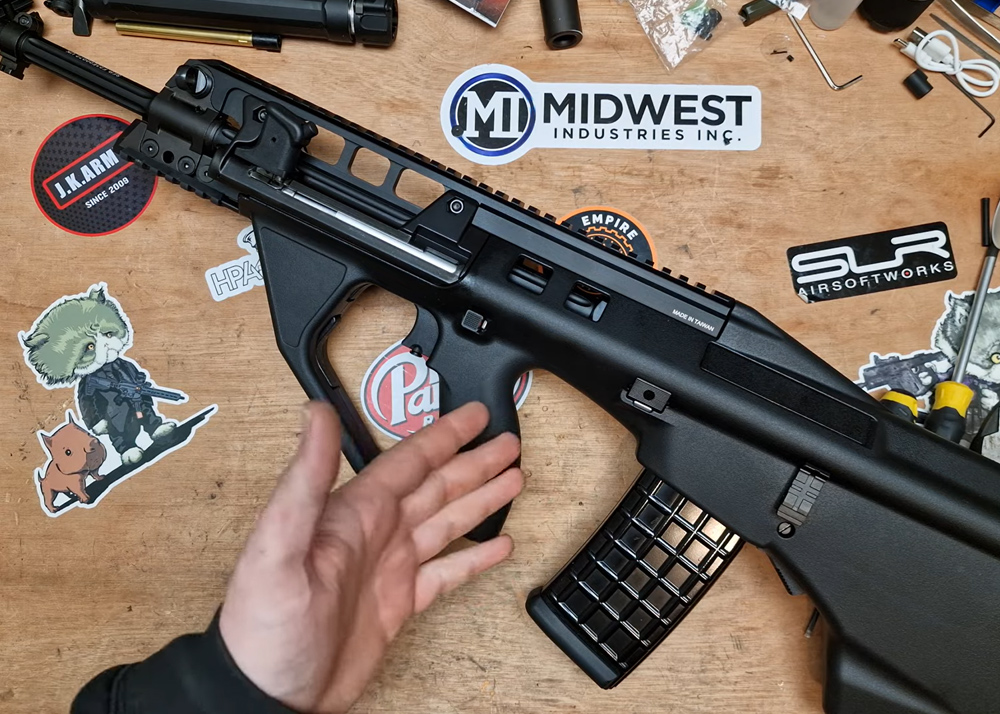 Jaeger Precision: KWA Lithgow Arms F90 GBBR | Popular Airsoft: Welcome ...