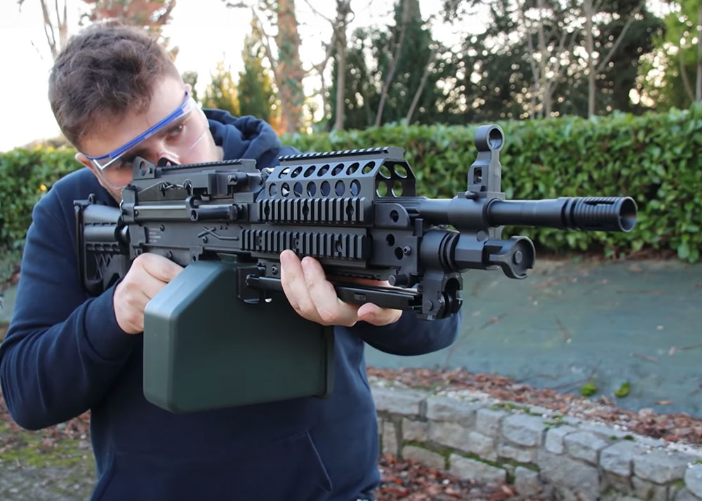 Timerzanov Airsoft On The Cybergun FN Herstal MK46 LMG AEG | Popular ...