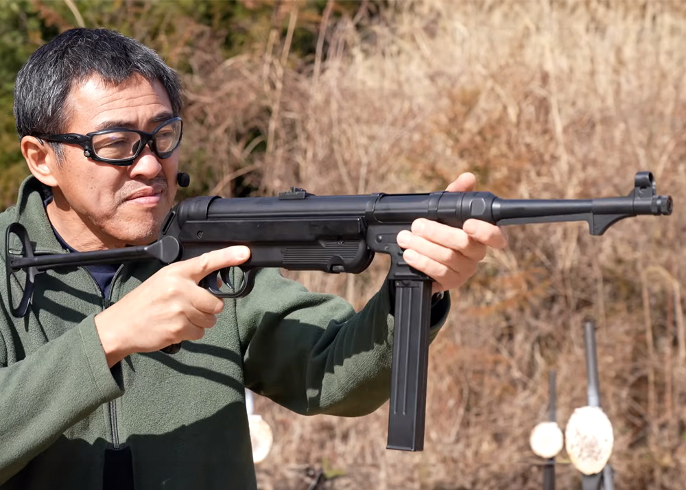 Mach Sakai: AGM MP40 AEG | Popular Airsoft: Welcome To The Airsoft World