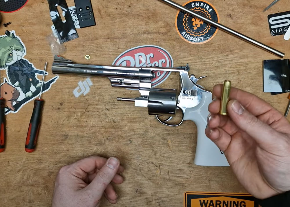 Umarex/WinGun S&W 629 "Trust Me" Airsoft Revolver Review | Popular ...