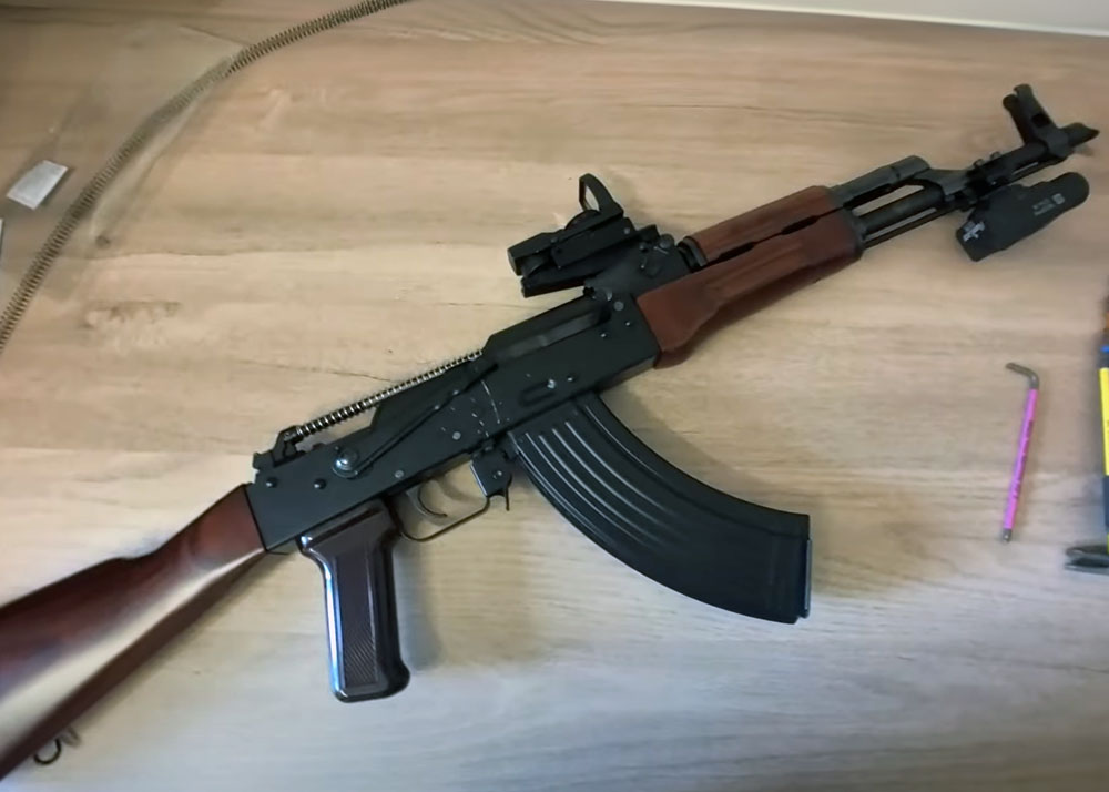 Tokyo Marui AKM Green Gas MOD | Popular Airsoft: Welcome To The Airsoft ...