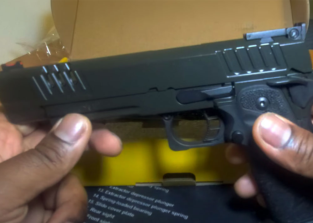 Army Armament R611 Staccato XL GBB Pistol Unboxing | Popular Airsoft ...