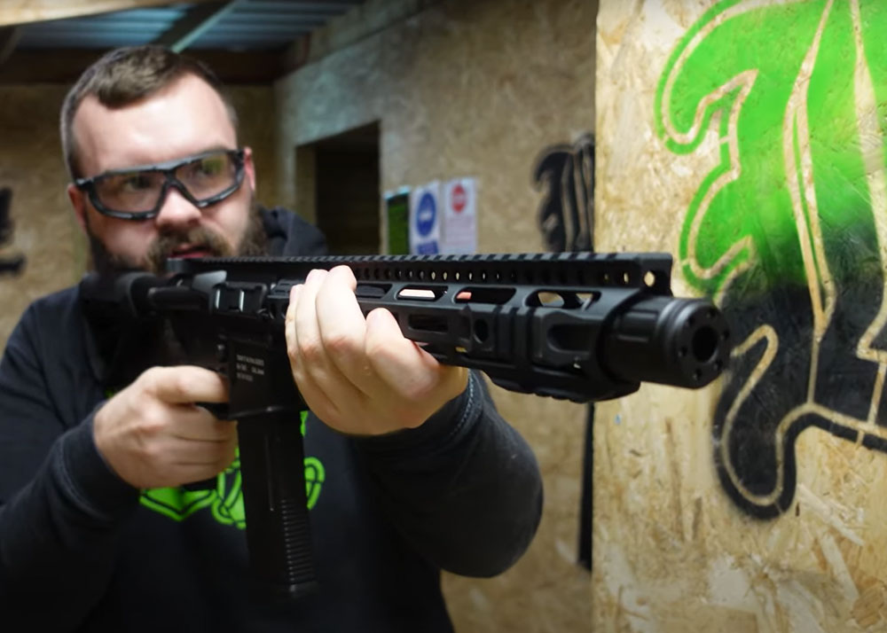 Raider X: Smaller, Lighter, Faster Version Of Flux Raider PDW Chassis ...