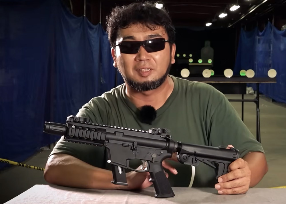 Hyperdouraku: Baton Airsoft BG-PCC Lite CO2GBB | Popular Airsoft ...