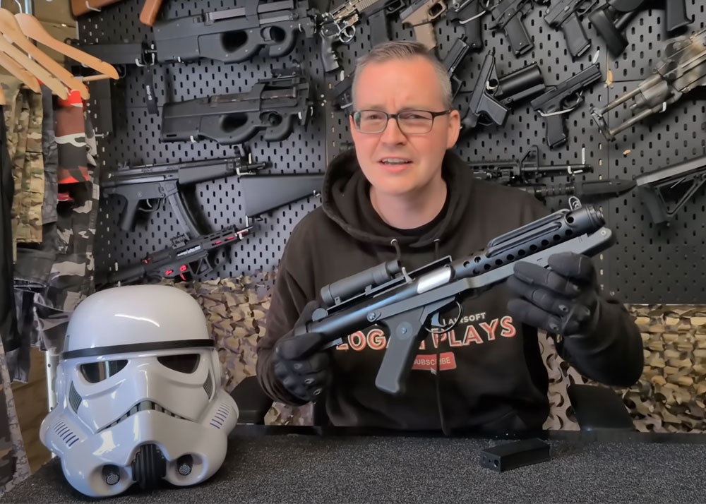 Logan Plays' Ultimate S&T E11 Star Wars Blasters Review | Popular ...