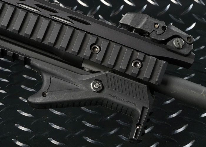 S.I. Cobra Tactical Fore Grip | Popular Airsoft: Welcome To The Airsoft World