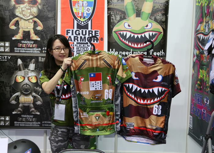 Figure Armor "Flying Tigers" P40 Edition | Popular Airsoft: Welcome To ...