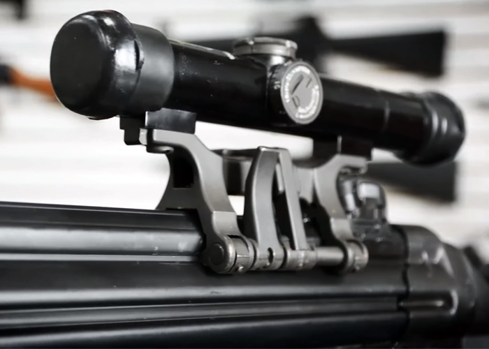 Hensoldt Scope With STANAG Claw Mount | Popular Airsoft: Welcome To The ...