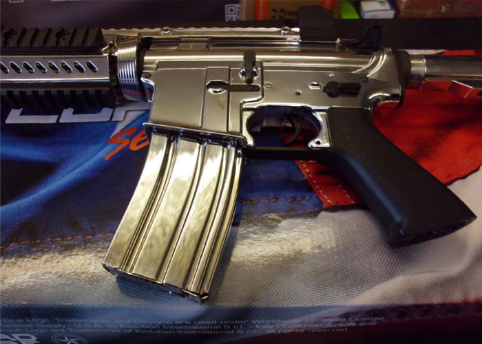 ROE Chrome Evo Beast At IWA 2013 | Popular Airsoft: Welcome To The ...