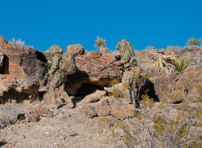 Beez Combat Systems Predator Ghillie Cobra Lite | Popular Airsoft: Welcome To The Airsoft World