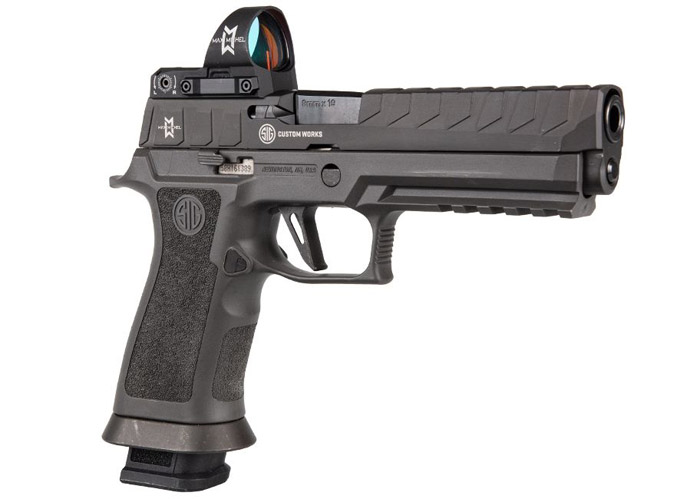 SIG Custom Works Reveal The SIG P320 Max Competition Pistol | Popular ...