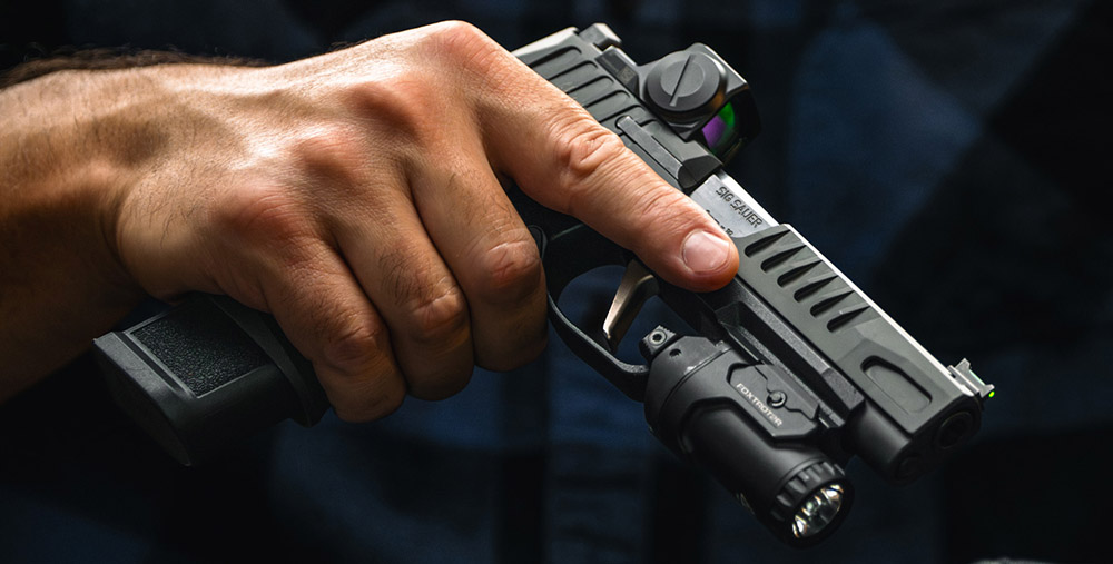 The SIG Sauer P325-FUSE Fuses Micro Compact With Full-Size Performance ...